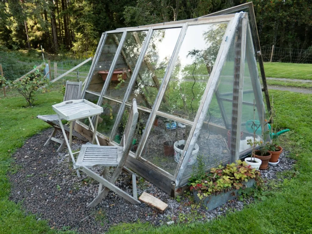 What Is a Greenhouse Window?